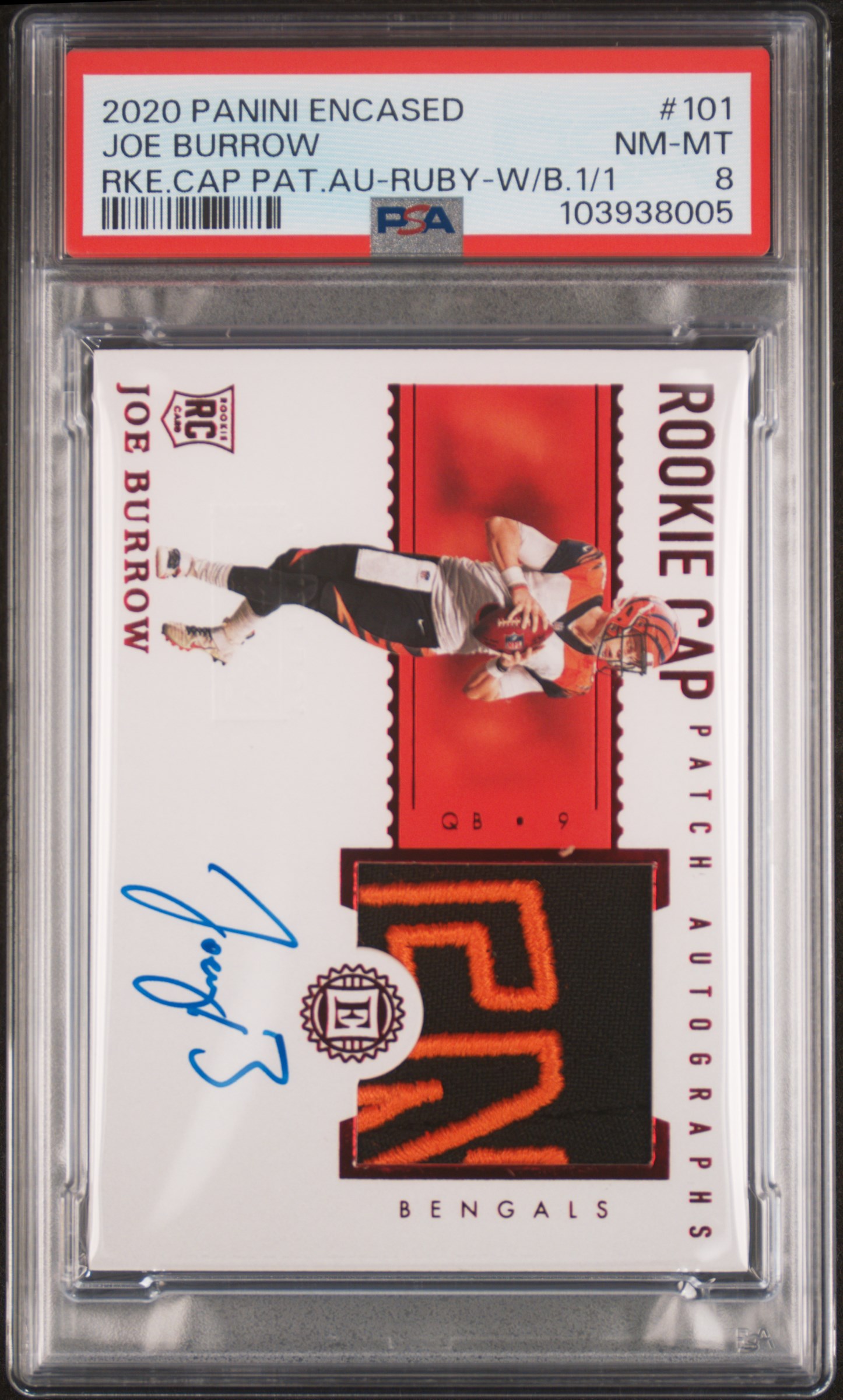 2020 JOE BURROW PANINI ENCASED RKE.CAP PAT.AU-RUBY-W/B.1/1 PSA 8 | Veriswap
